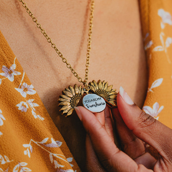 Bee sunflower necklace store